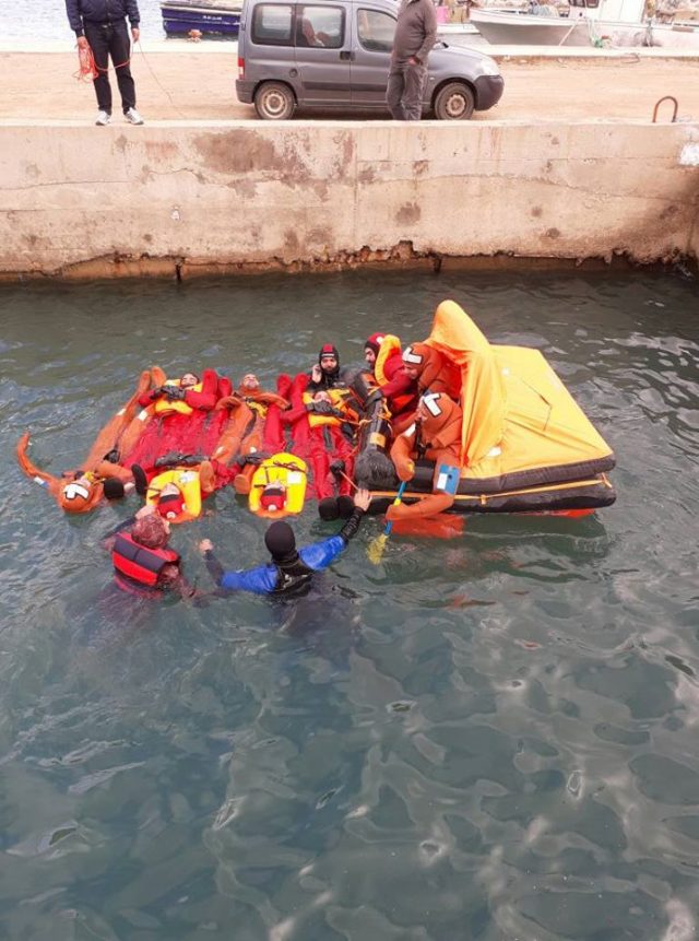 Technique Individuelle de Survie en mer - المعهد الوطني العالي للصيد ...